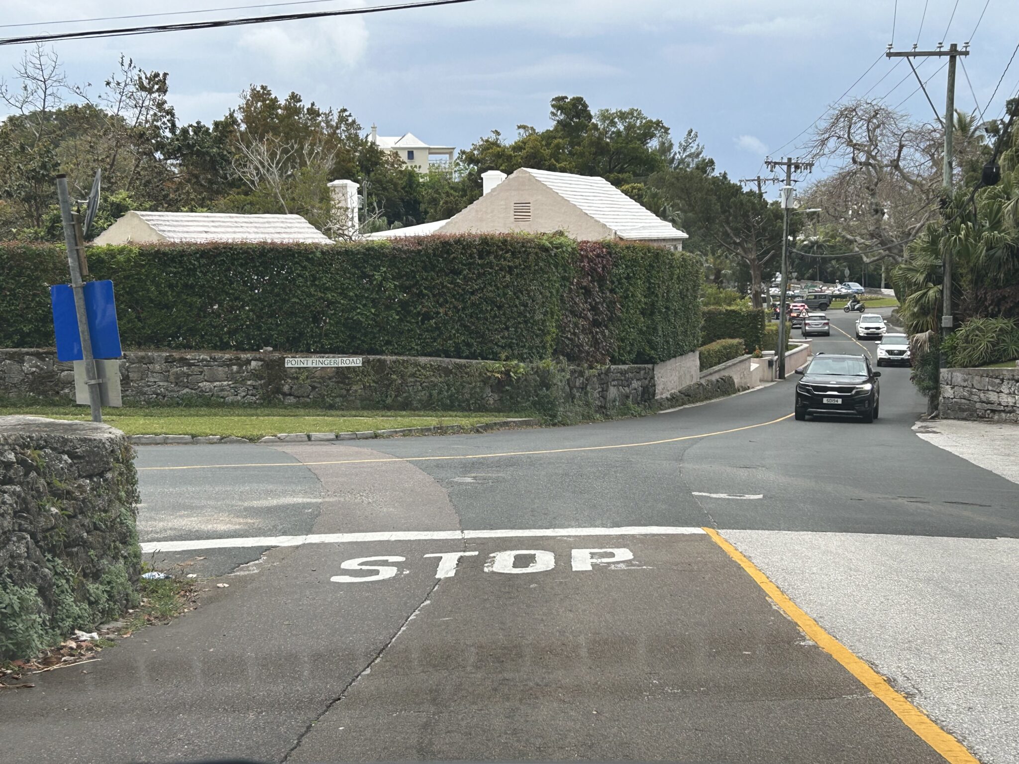 No through traffic at KEMH between Point Finger and Berry Hill roads ...